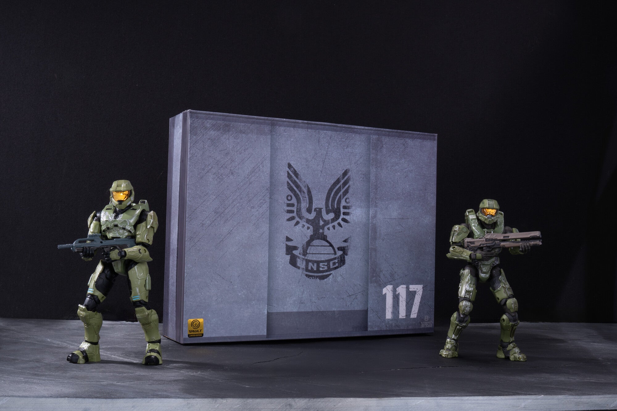 Halo Master Chief Vault Collection (Halo 3 and Halo 4) | Jazwares Vault