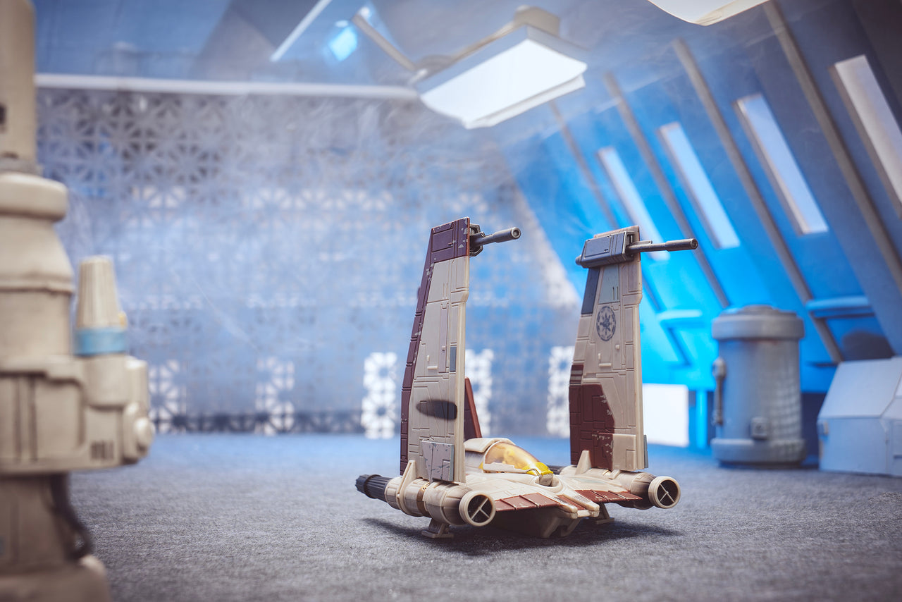 STAR WARS Micro Galaxy Squadron V-19 Torrent Starfighter | Jazwares Vault